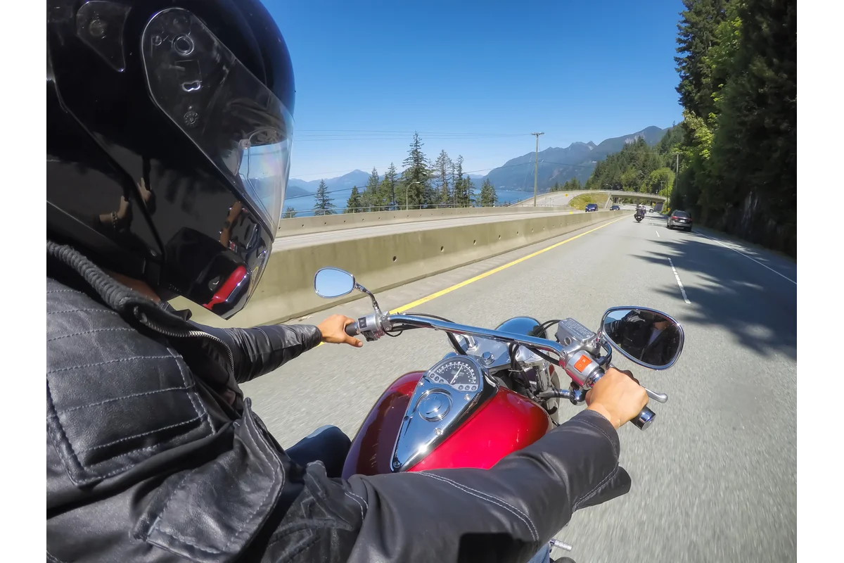 Lane Splitting vs Lane Weaving in Washington